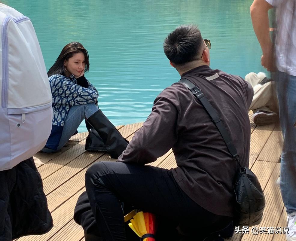 Netizens met Zhang Xinyu and his wife by chance: they lined up for ...