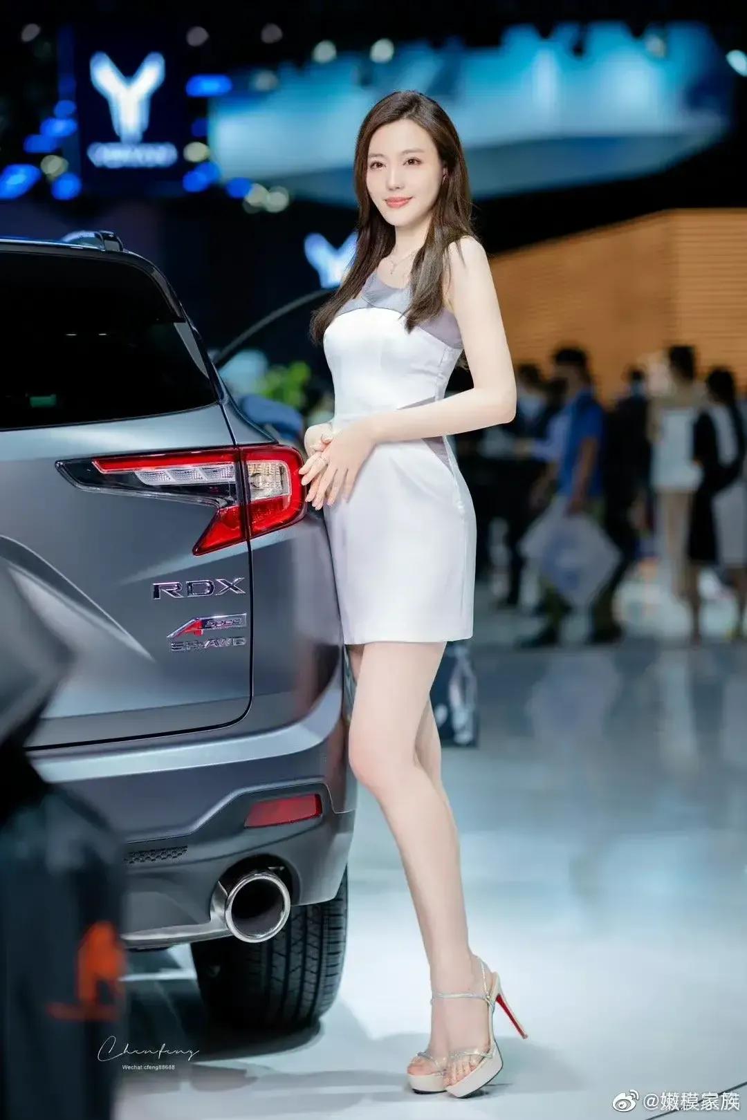 Beautiful car models to share with you - iMedia