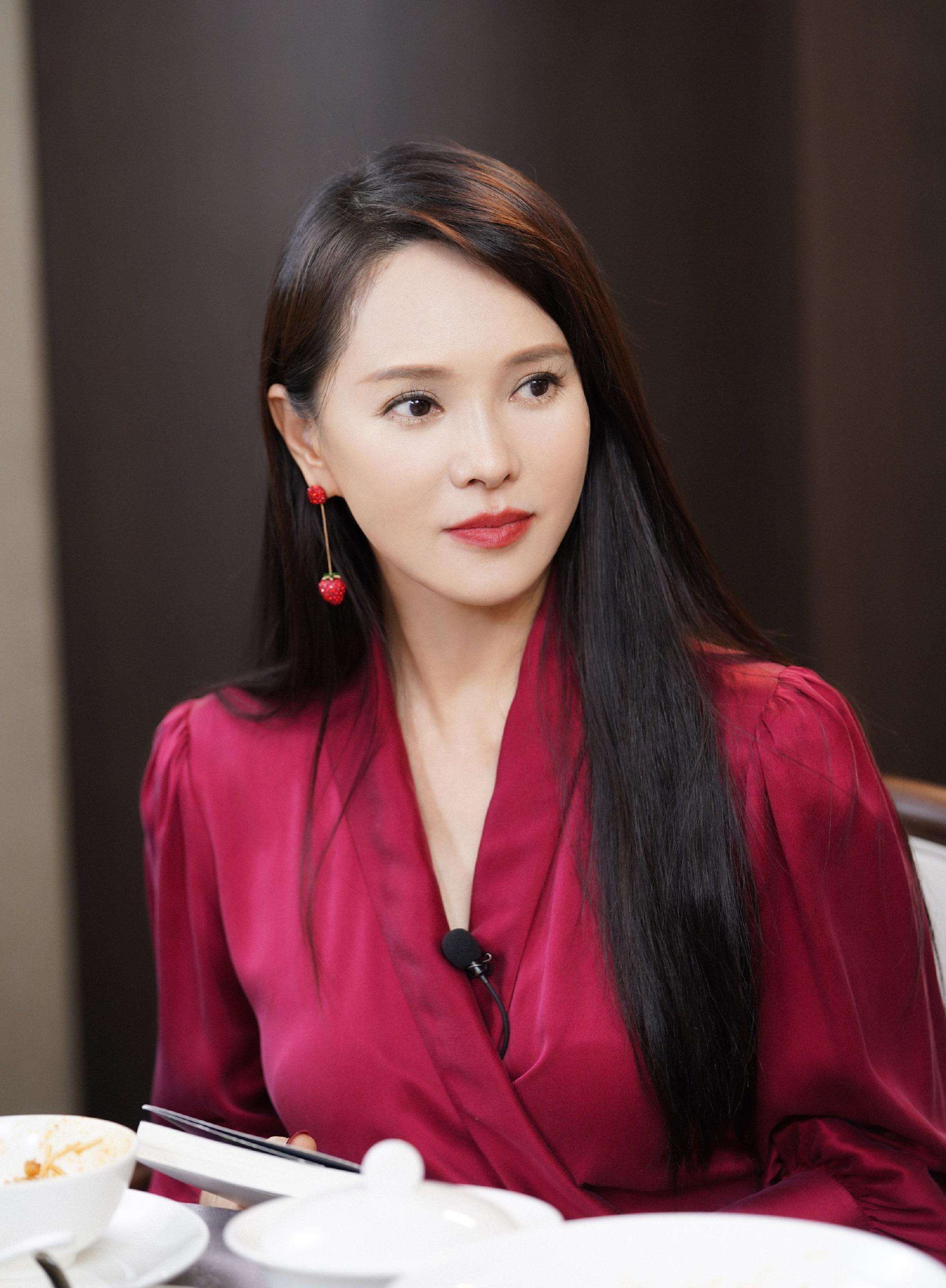 Yi Nengjing, who has been in love with Yu Chengqing for 23 years ...
