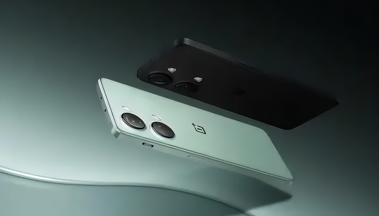 There is "no need" to buy the most expensive mobile phone. These 4 cost ...