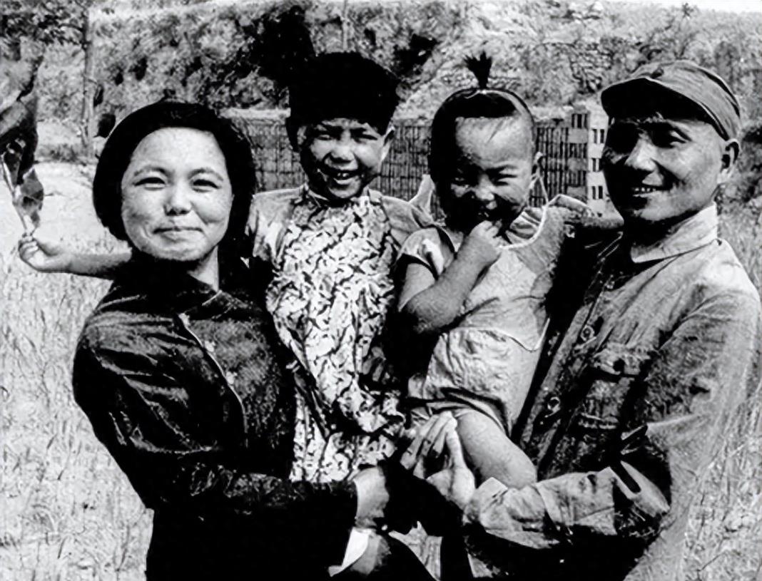 Deng Xiaoping's eldest son Deng Pufang: He jumped from a building at ...