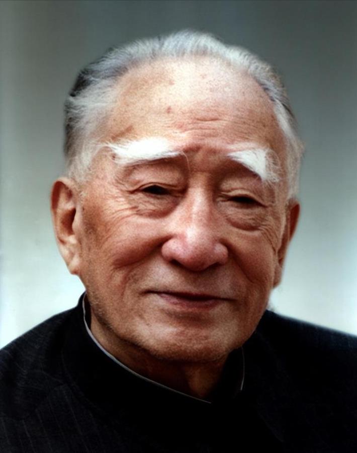 When Deng Gong passed away in 1997, his old partner Bo Yibo sent an ...