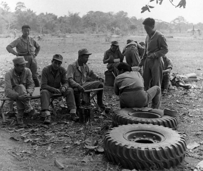After General Dai Anlan died in the country, his wife donated all the ...