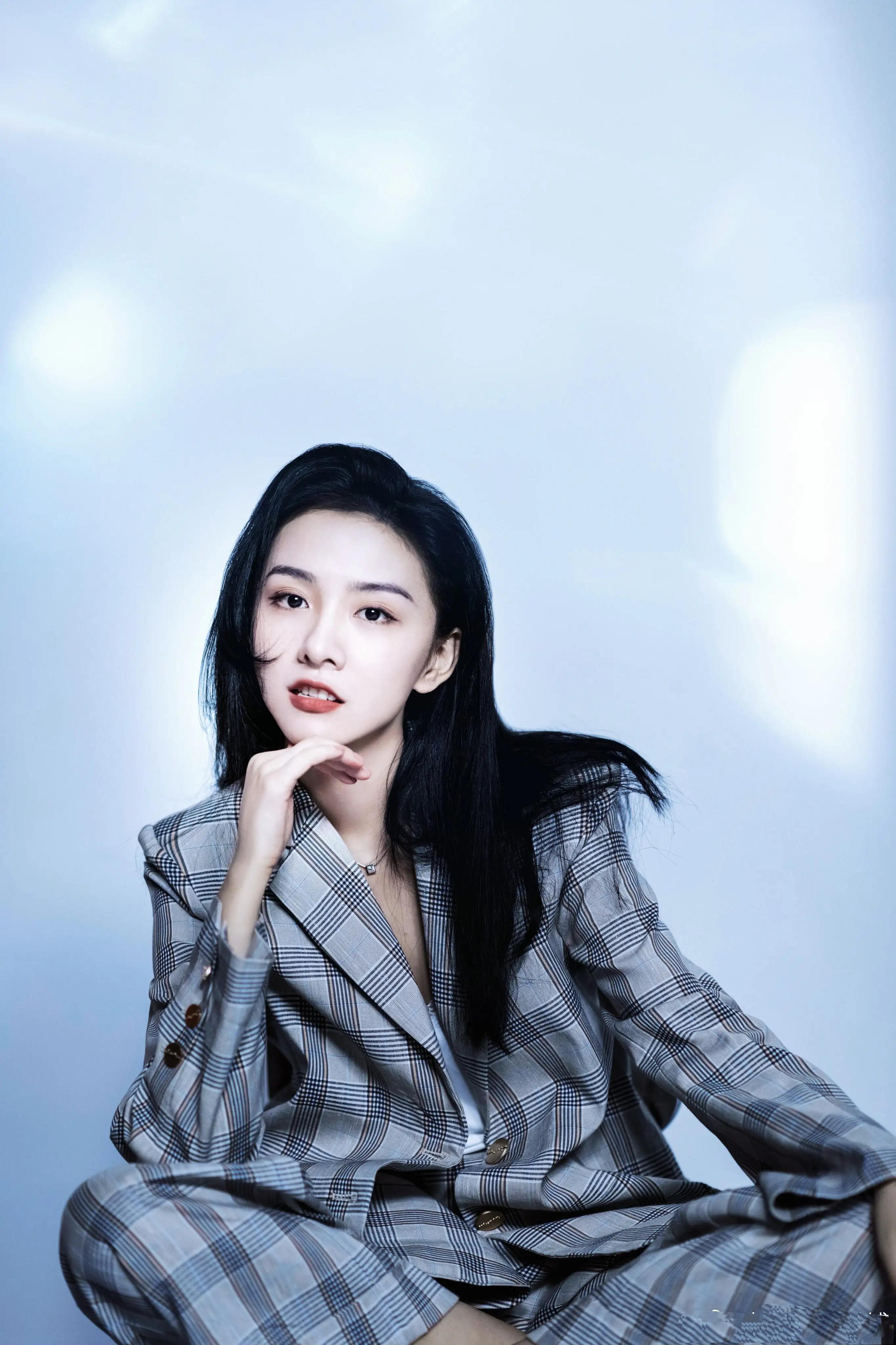 Seeking Girl Jiang Ruijia - iNEWS