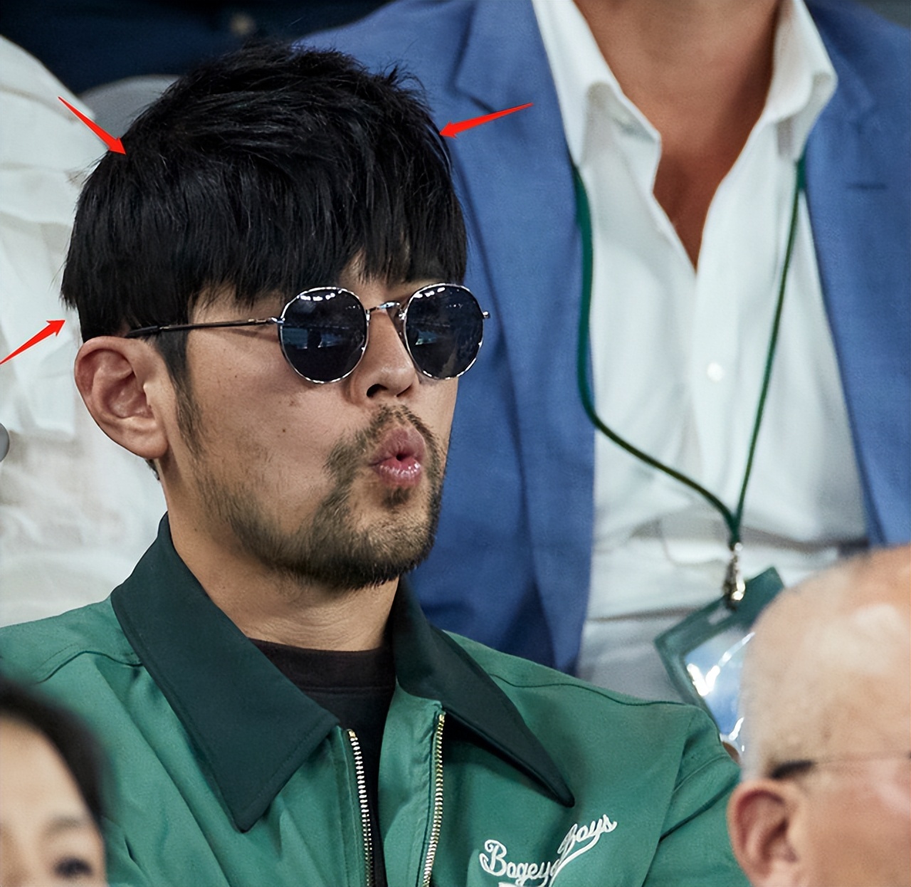 Jay Chou wears a wig and has a beard all over his face, Kunling's eyes ...