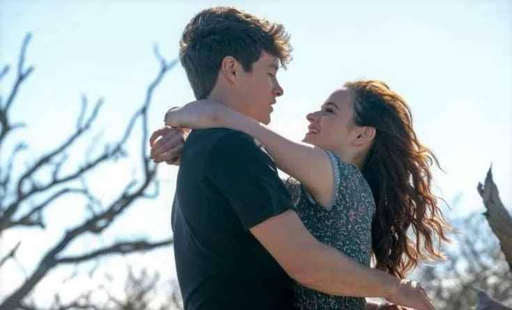 "Parallel Love" is quite restrained from fantasy and romantic love, but ...