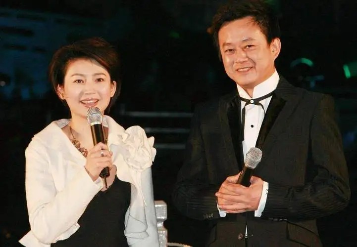 Zhu Jun, who hosted the Spring Festival Gala 16 times, why did he leave ...