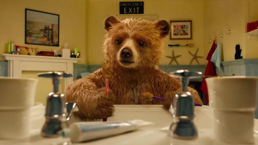 The movie "Paddington Bear" shows the change of human nature from the ...