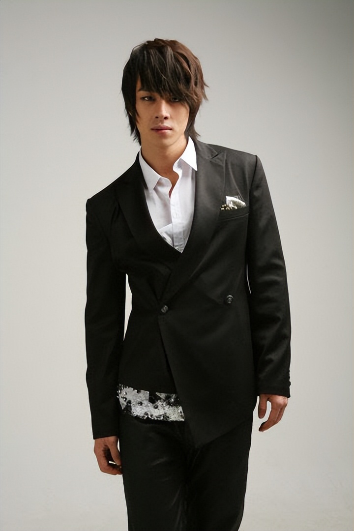 Sudden bad news! Actor Qinglin died of colorectal cancer at the age of ...