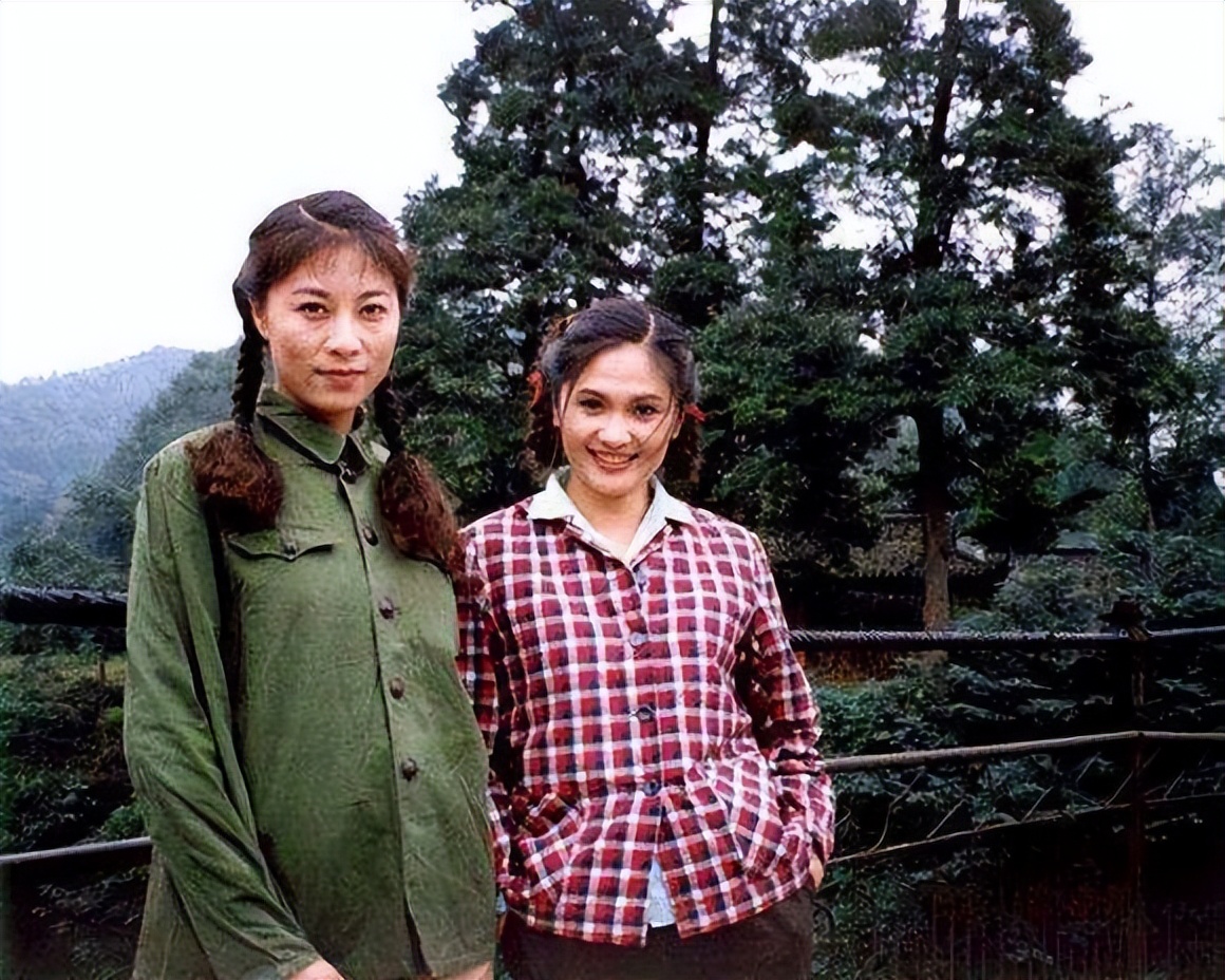 Poor Yue Hong: She was divorced 5 months after giving birth to her ...