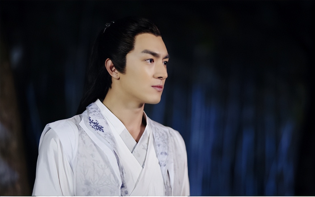 Looking at the picture of Lin Gengxin's life, it is indeed a standard ...