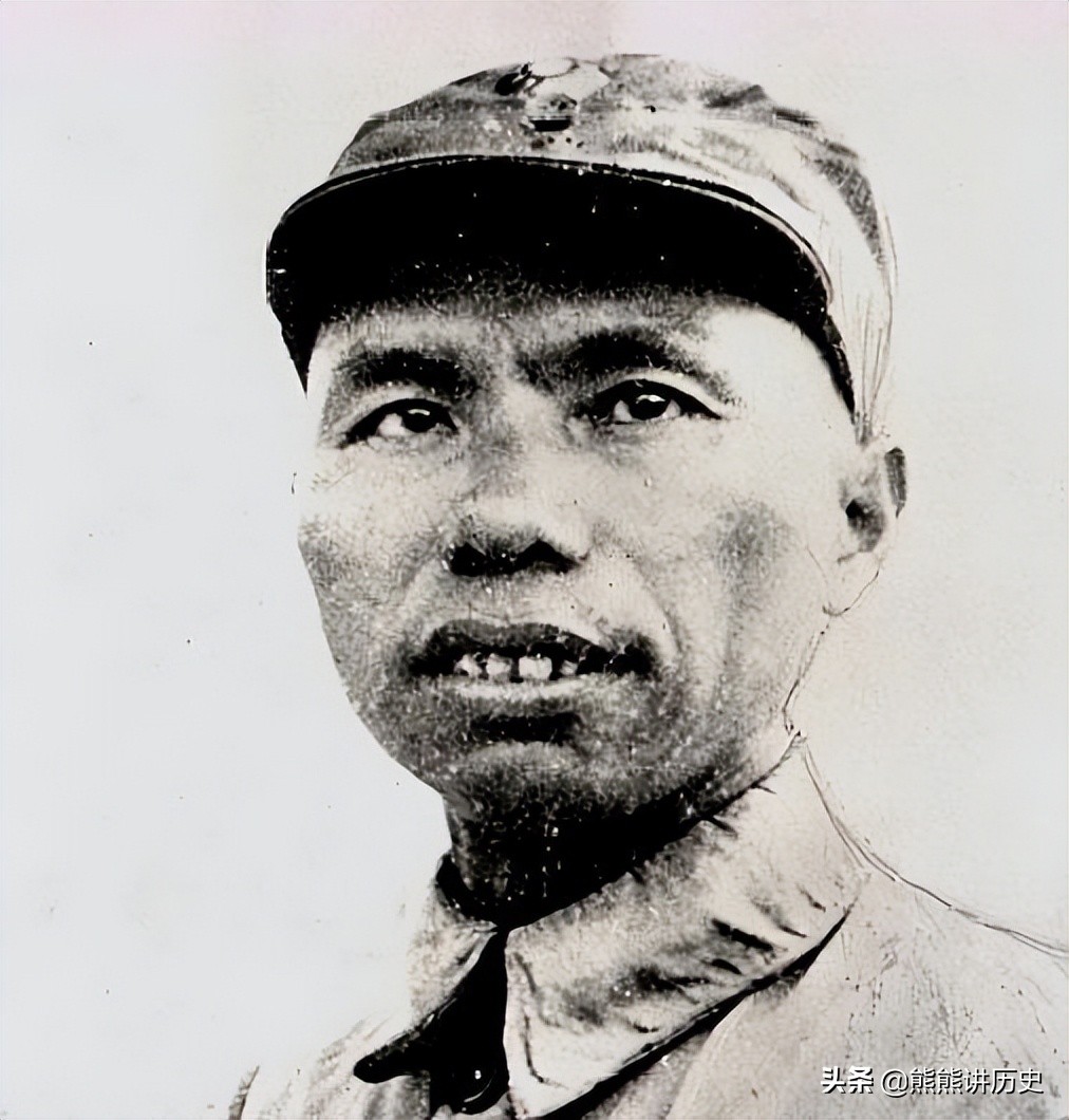 During General Su's military career, he has assisted four generals ...