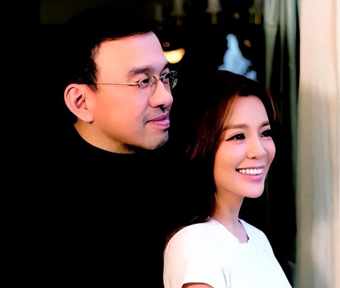 CCTV host Zhu Xun got married in a flash marriage to Wang Zhi, whom she only knew for 100 days ...