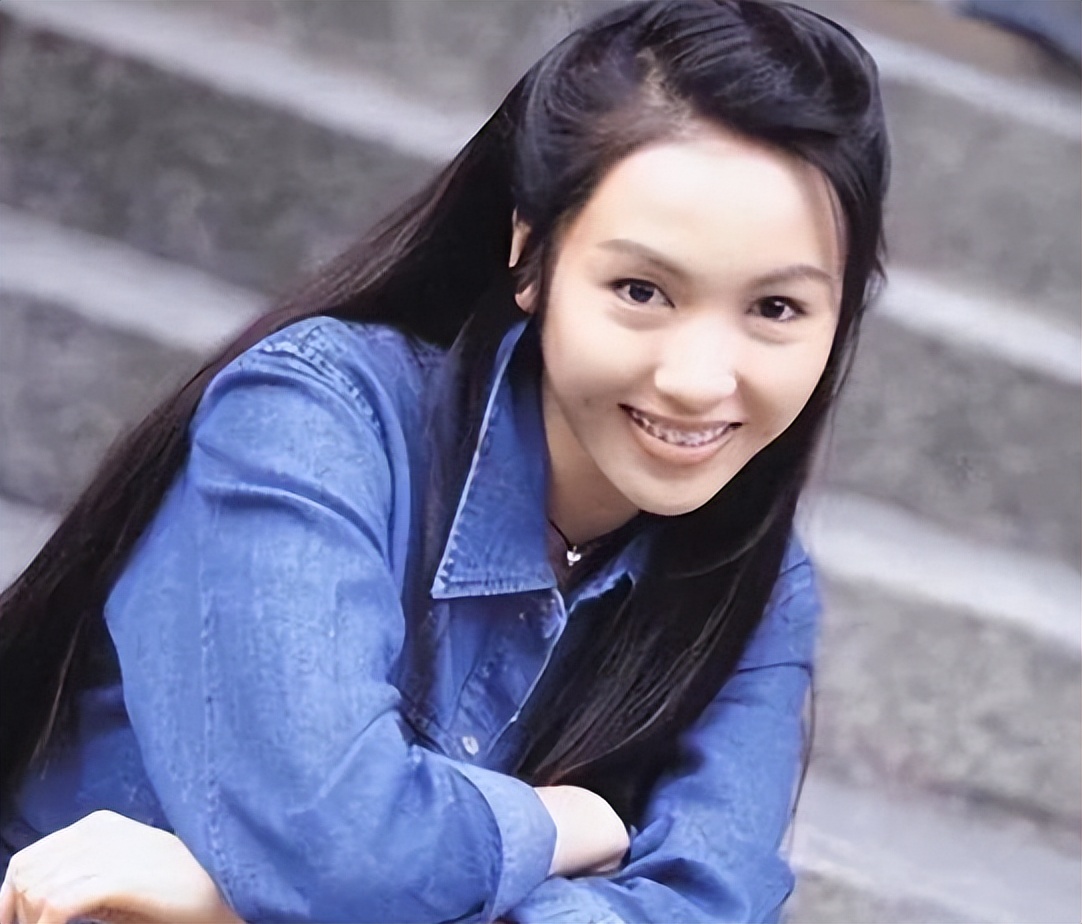 Gigi Gigi: Married to a disabled rich man who is 15 years older than ...