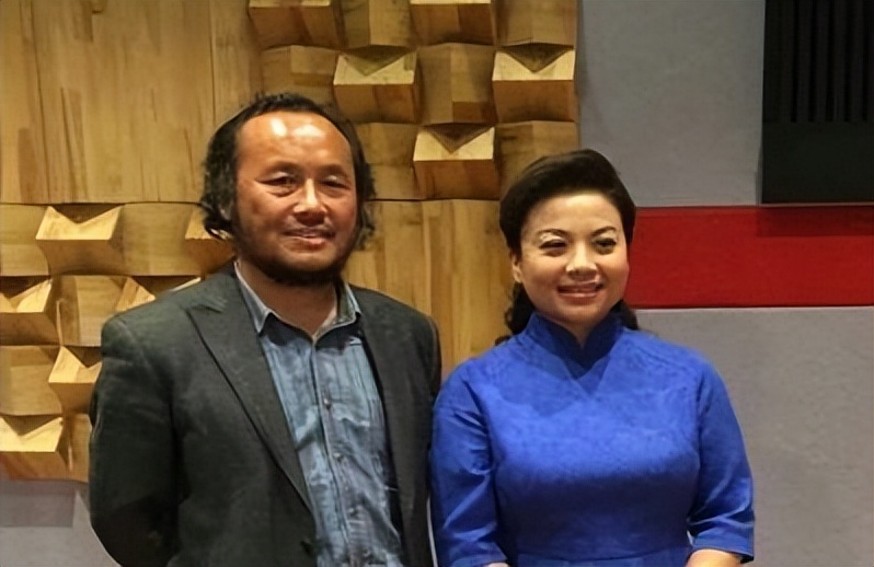 Singer Zhang Ye broke up with Zhang Xing for 25 years: she is still ...