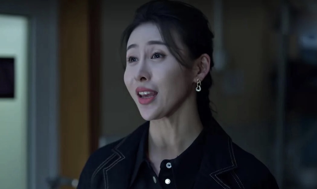 "Public Prosecution" premiered, You Jingru was exaggerated and overwhelmed Di Lieba, the actor's ...