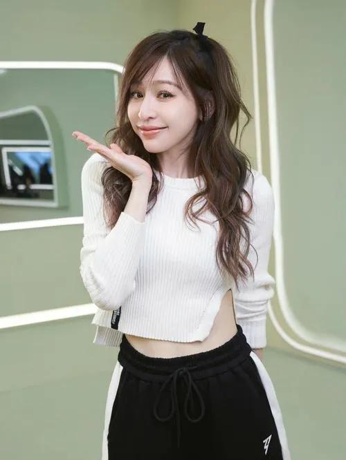 Wang Xinling commercially plays "Killing Crazy", and star chasing still ...