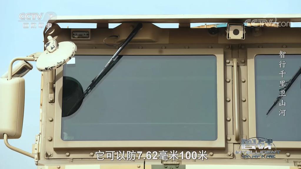 How strong is the domestic heavy military card VP-22/23? Easily climb a 40° slope and resist ...