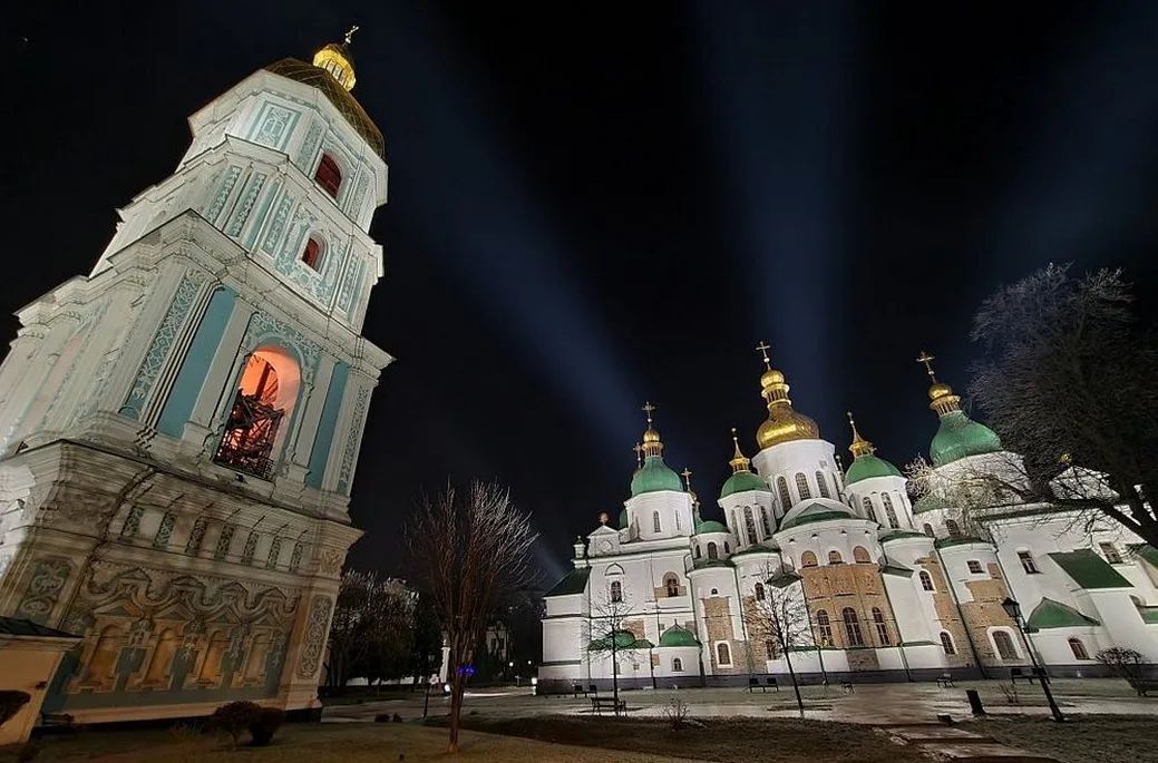 11 historic buildings in Ukraine - iNEWS