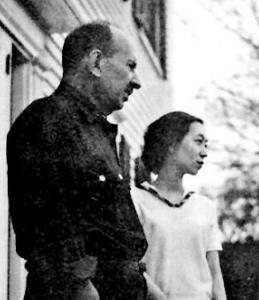 The real Eileen Chang in her later years: She moved 180 times in 3 ...