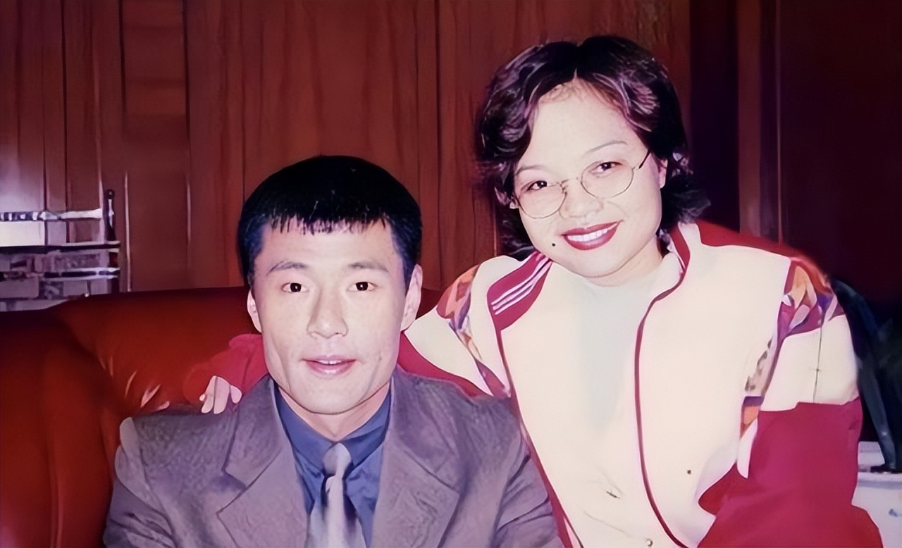Famous actor Yu Rongguang: My 63-year-old wife insists on divorce. How is life now? - iMedia
