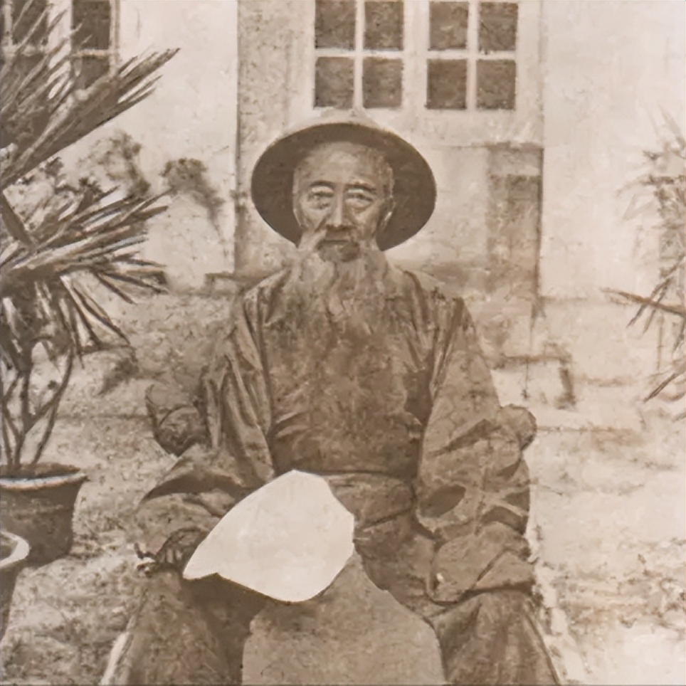 Zhang Zhidong, a famous official in the late Qing Dynasty: at the age ...