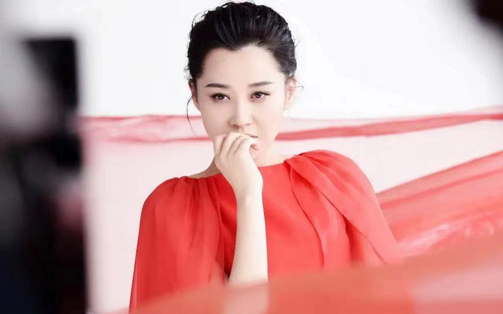 "The Stunner in the World" Xu Qing: There are many scandals in love history, and she still ...