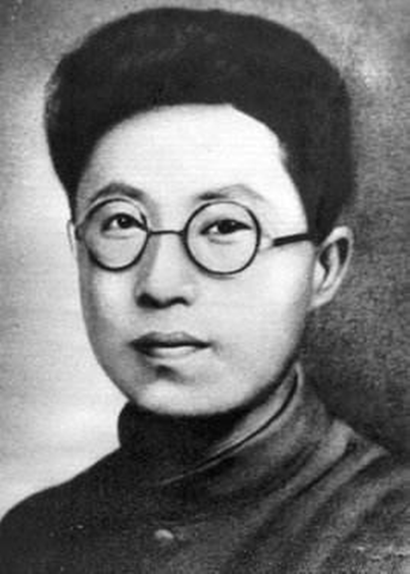 In the battle of Guocun in Central Su, the New Fourth Army was besieged ...