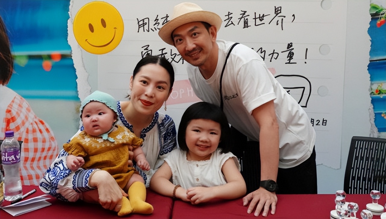 Hong Kong star Li Cansen's 5-year-old daughter's new book signing event ...