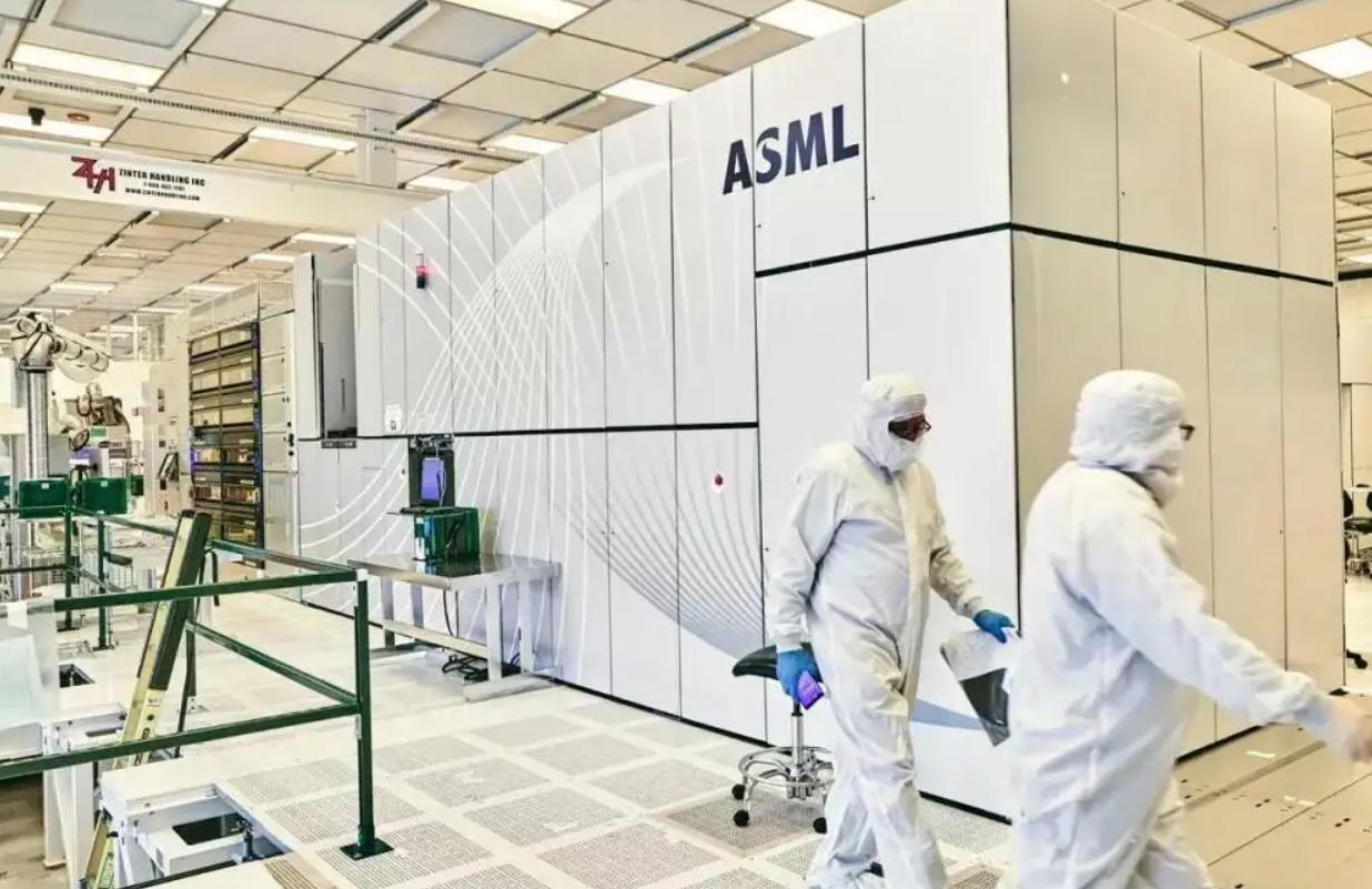 Exported 78 lithography machines!ASML achieved its goal with a tough attitude, and the Chinese ...