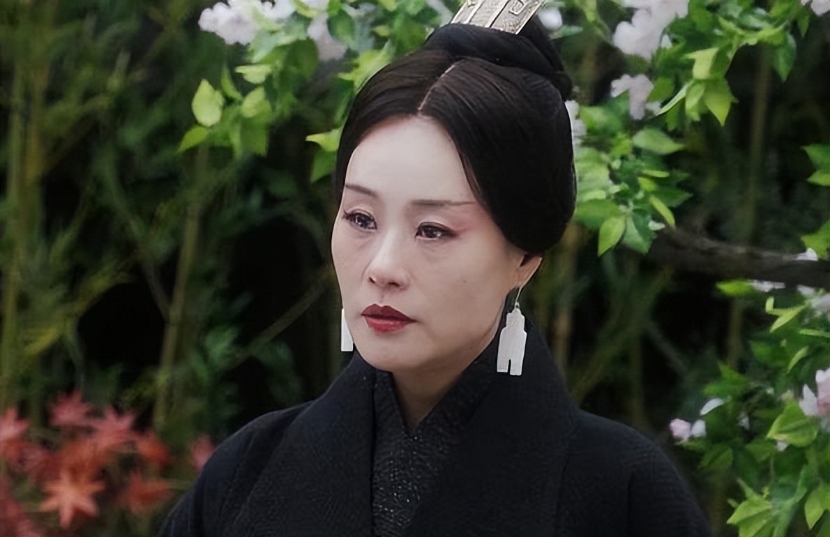 King Xiaowen of Qin in "Ode to the Great Qin": He endured 54 years of ...