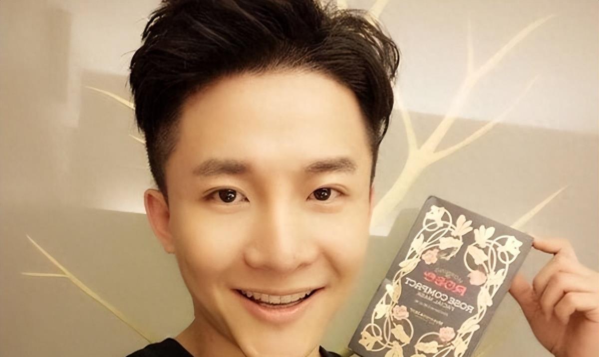 He was once the "most handsome host" of CCTV, but he jumped to his ...