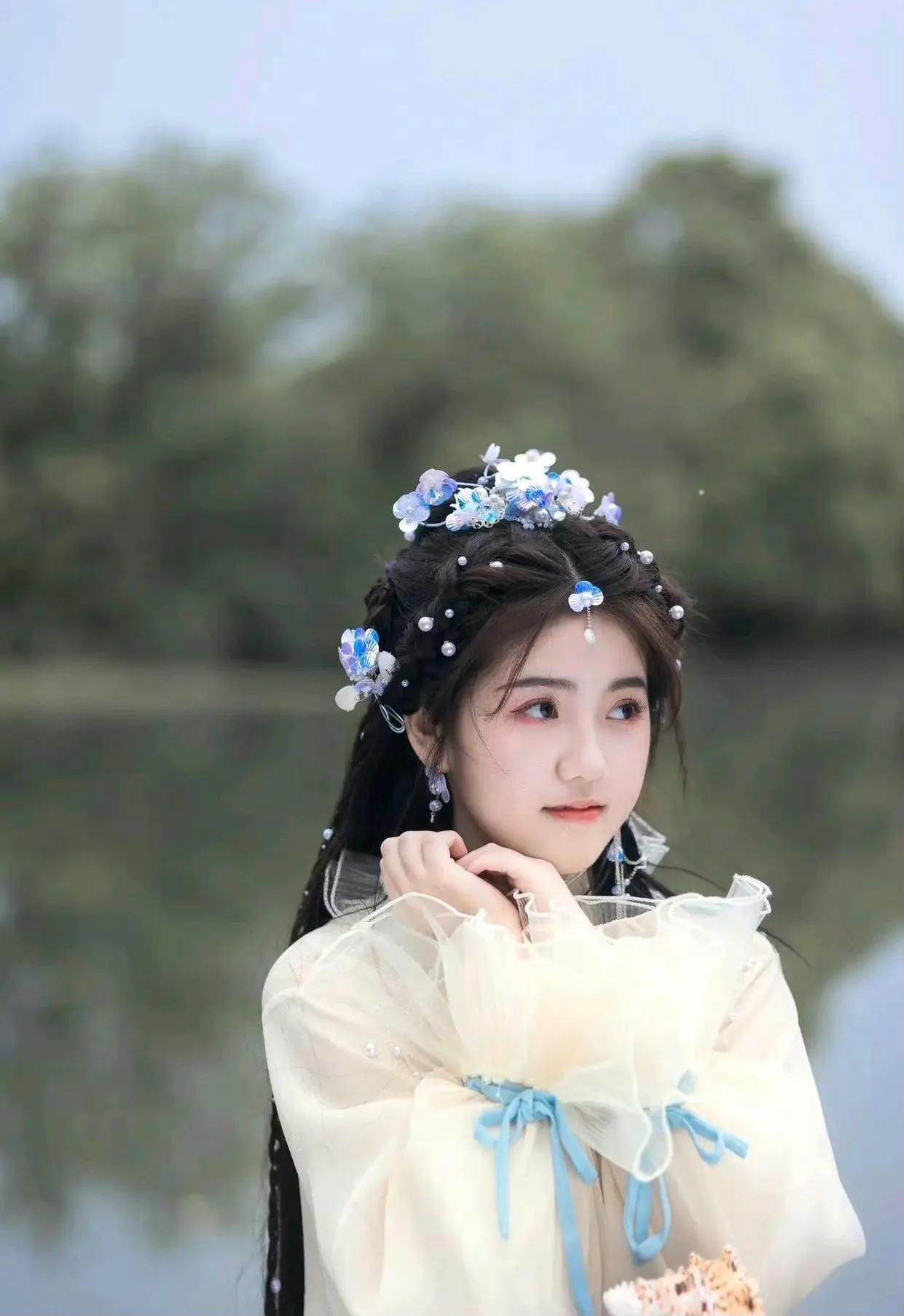 The most beautiful Hanfu lady - iNEWS