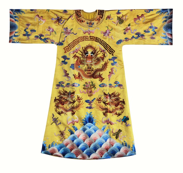 Why didn't the emperors of the Song Dynasty wear yellow dragon robes ...