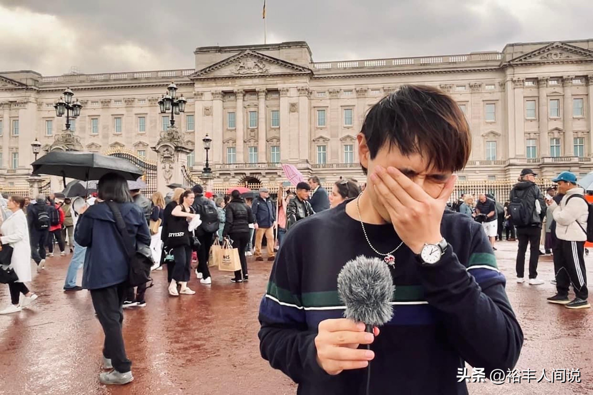 Former TVB anchor Wang Junyan hides his face and mourns the Queen - iNEWS