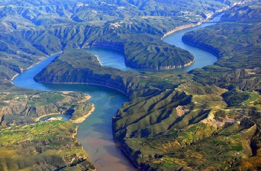 The four real "true dragon emperors" were all born with dragons, and ...