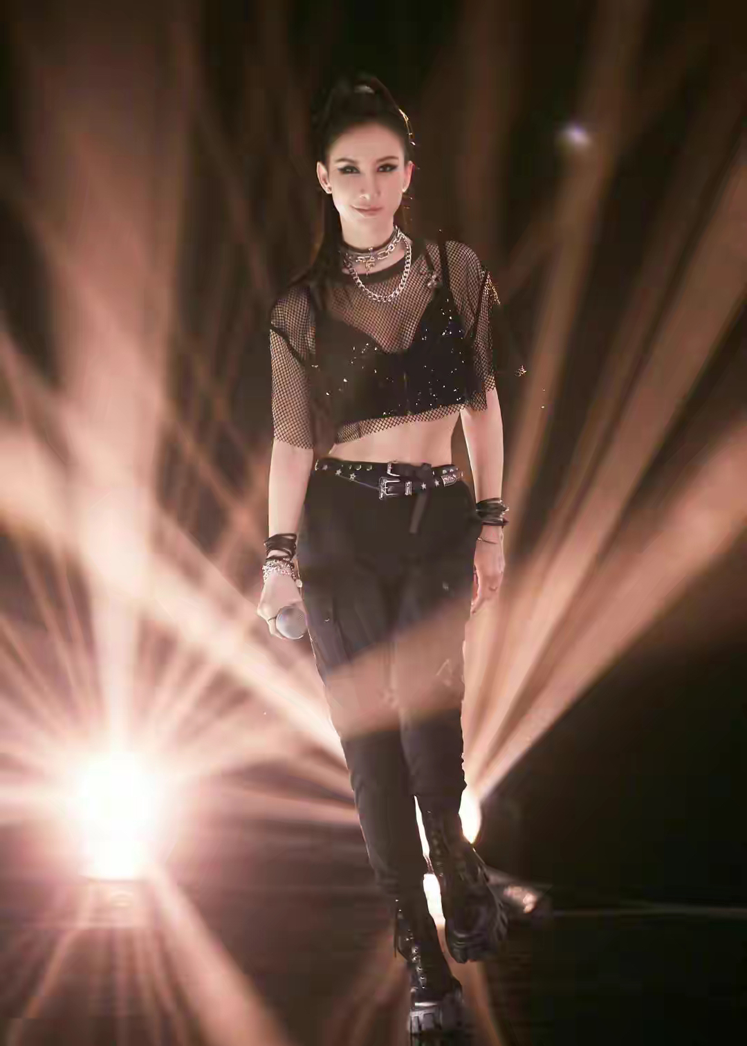 Coco Lee's farewell ceremony on July 31st, cremation on August 1st ...