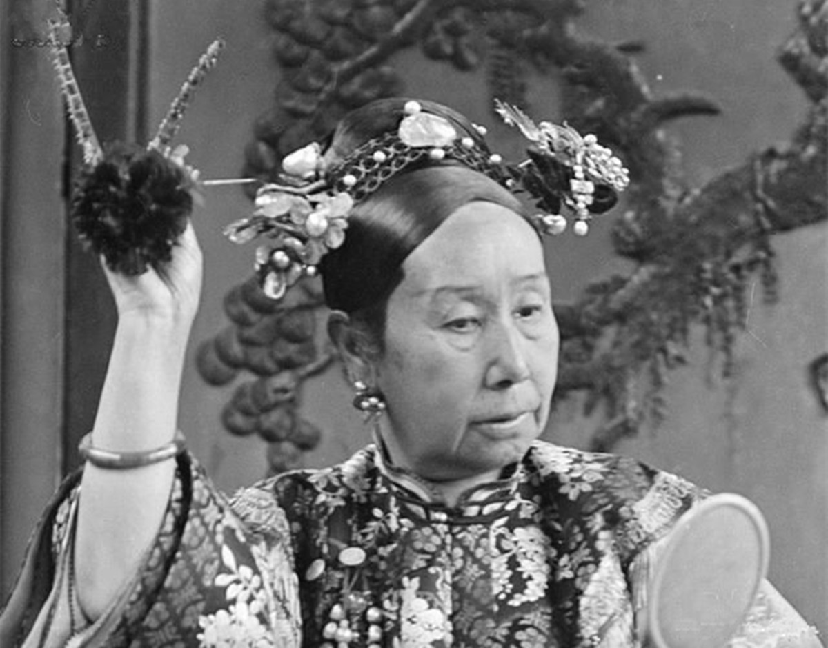 Tan Sitong could have easily escaped during the reformation. His father ...