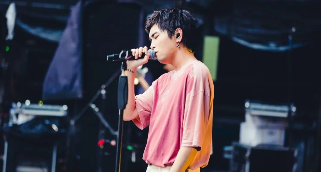 Shen Yicheng: Everyone is gentle and smiling, and a hundred flowers ...