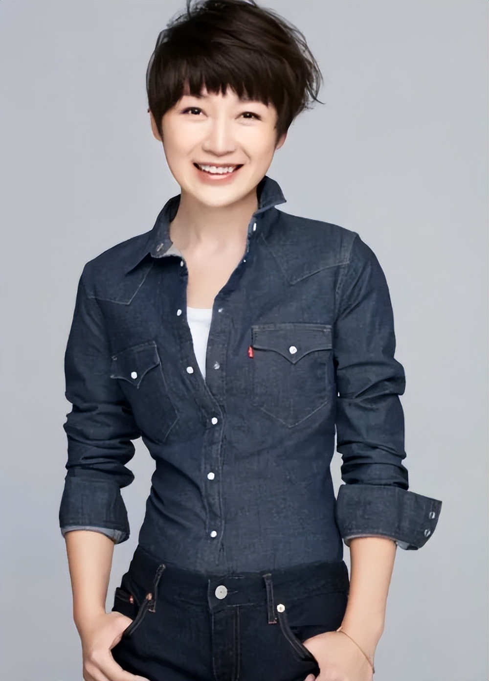 The image is very grassroots, the temperament is very close, the 41 ...