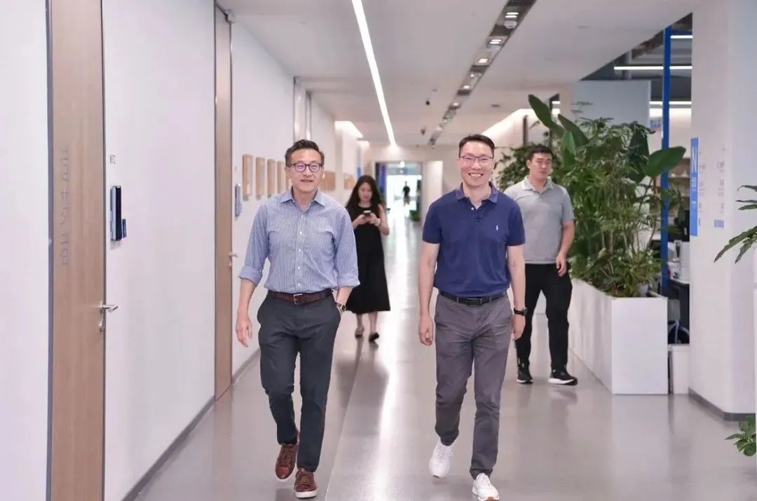 Cai Chongxin took office, Ali officially declared war on SF Express JD ...