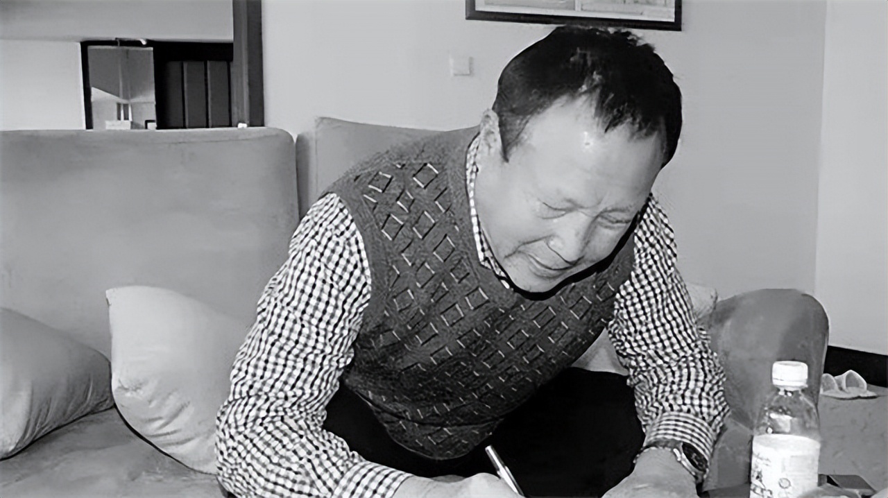 Remember Wang Cheng from "Heroes and Children"?In his later years, he ...