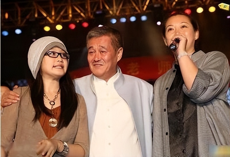 Zhao Benshan's daughter-in-law Ma Lijuan: Lao Zhao, I have something to ...