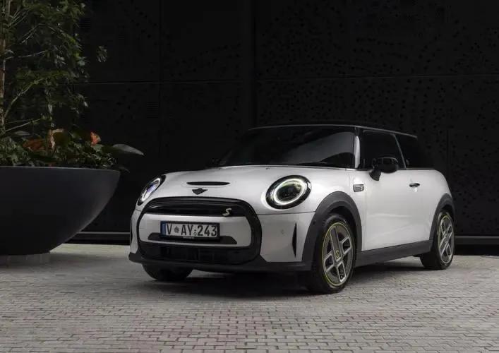 Cultural Conflict and Crisis Public Relations Behind the BMW MINI Ice ...
