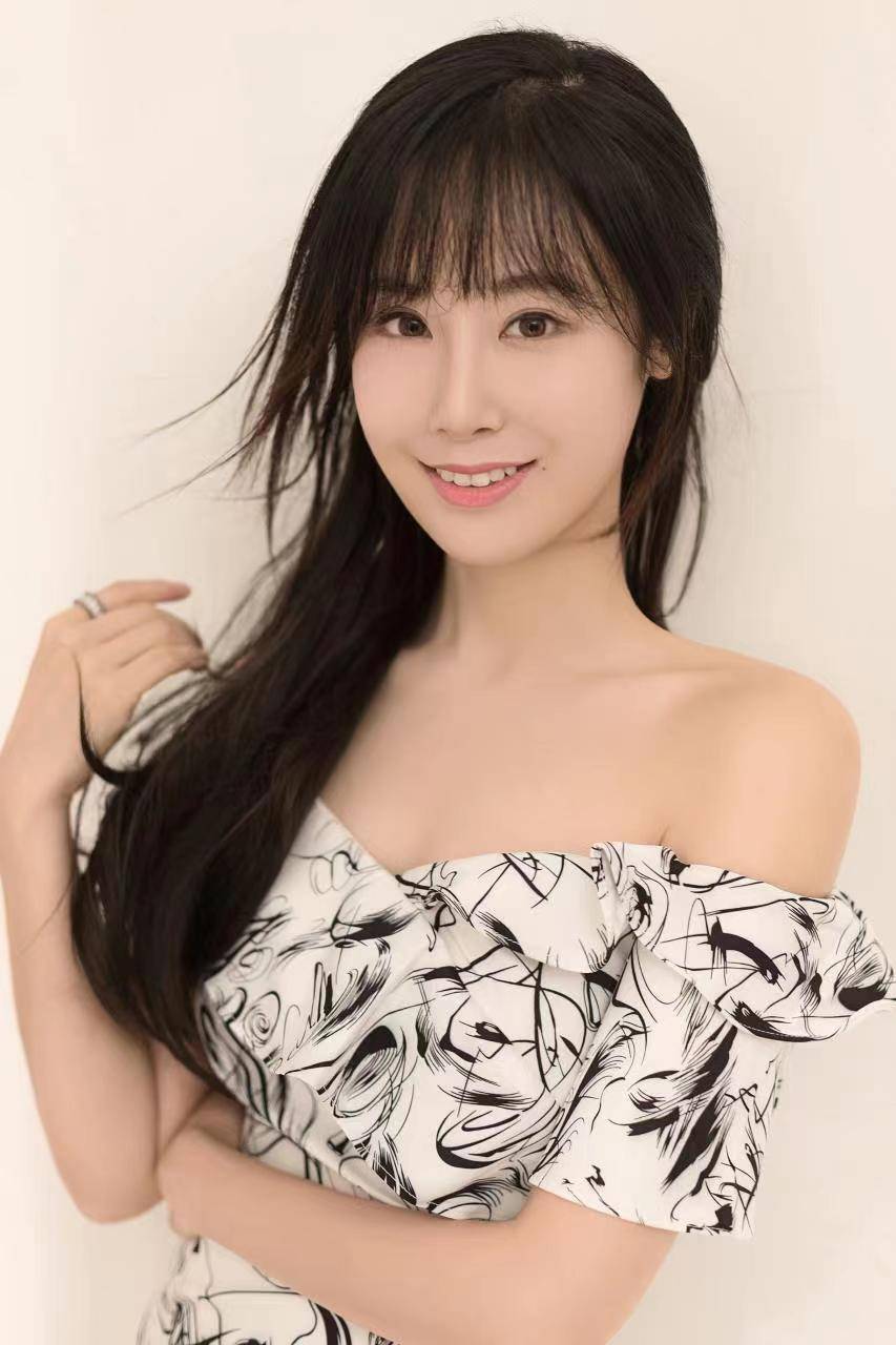 The new work 1+1, Chinese and Korean songs, two blossoms, Zhang Liyin ...