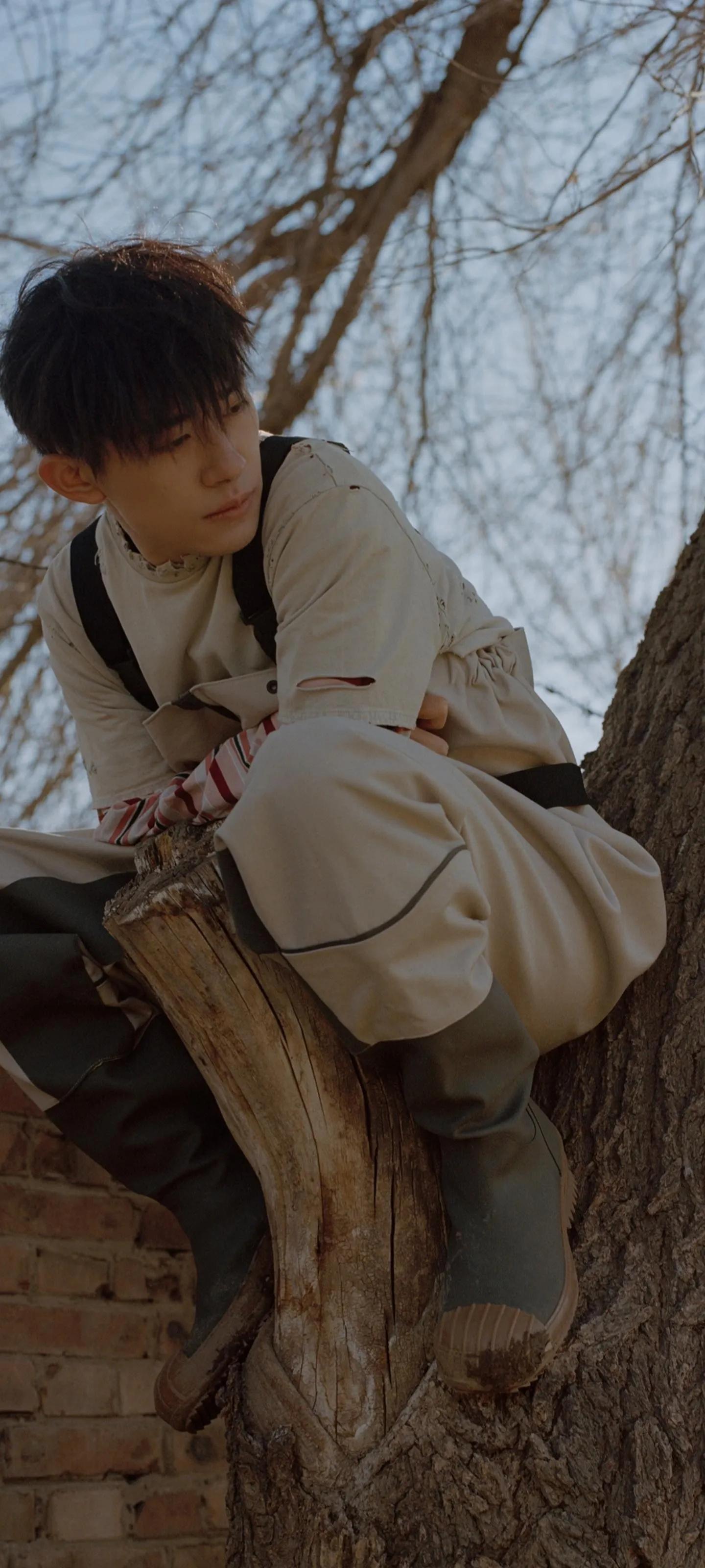 Handsome Actor Series - Yi Yang Qianxi - iMedia