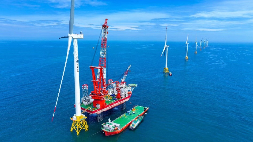 「國之重器」金風科技GWH252-16MW海上風電機組成功吊裝 - 頭條匯