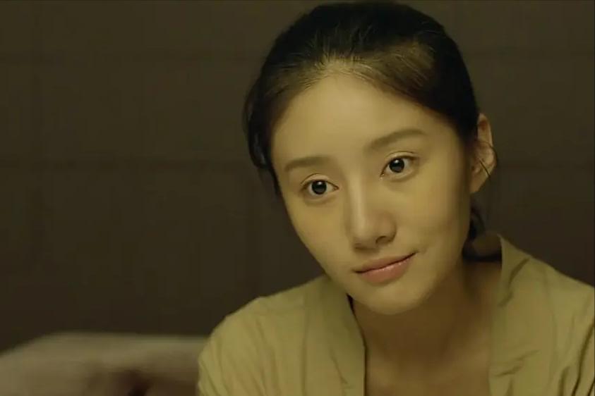 Feng Xiaogang's new drama has plastic surgery face, bumping into Song Jia and Dong Jie is simply ...