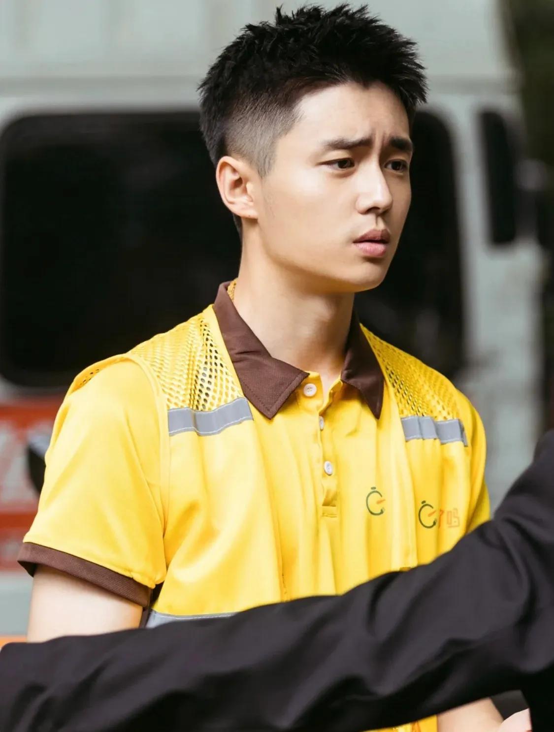 Zhai Zilu is a handsome delivery boy today - iNEWS