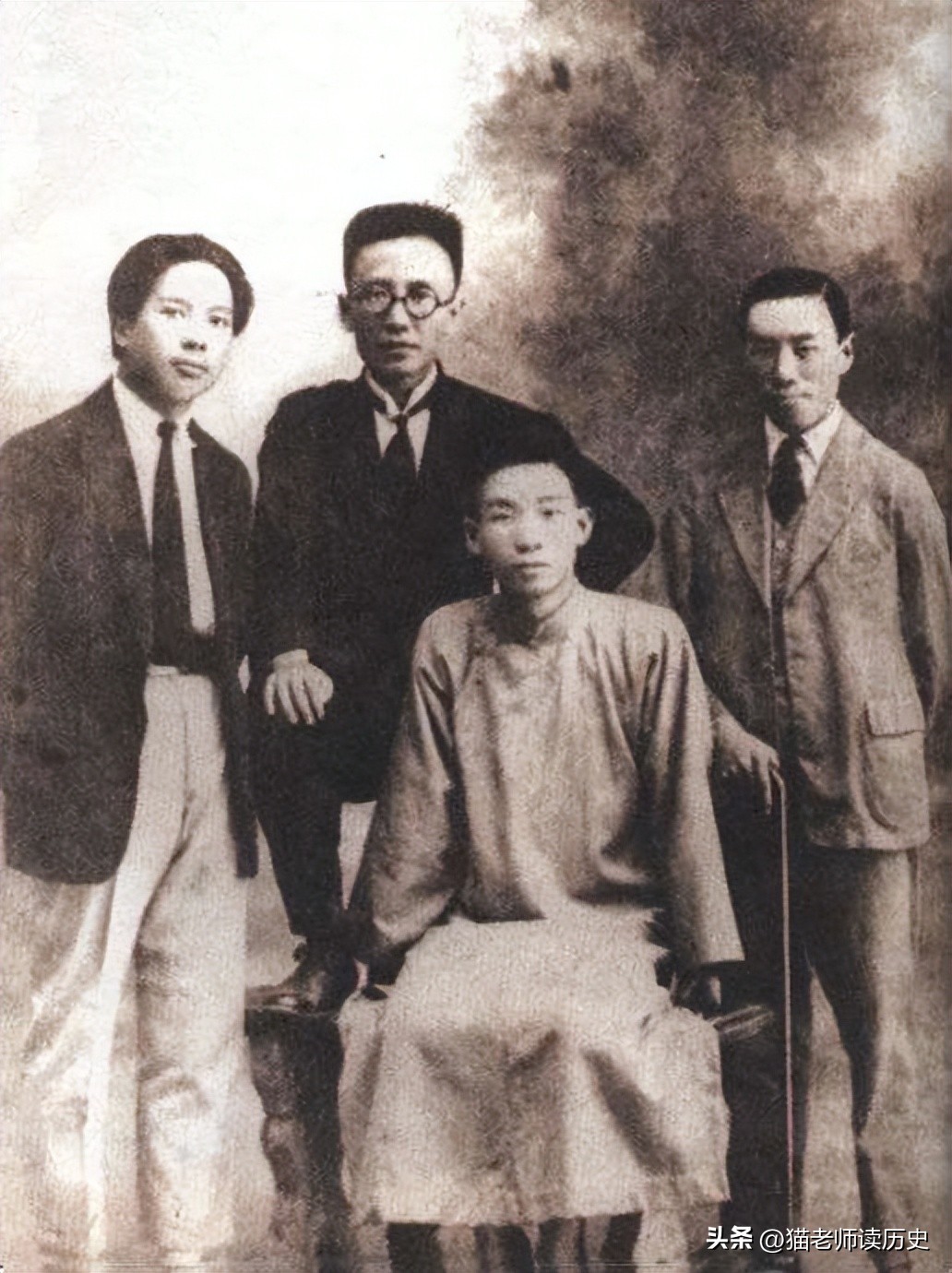 Passionate writer Yu Dafu met a beauty in Hangzhou and abandoned his ...